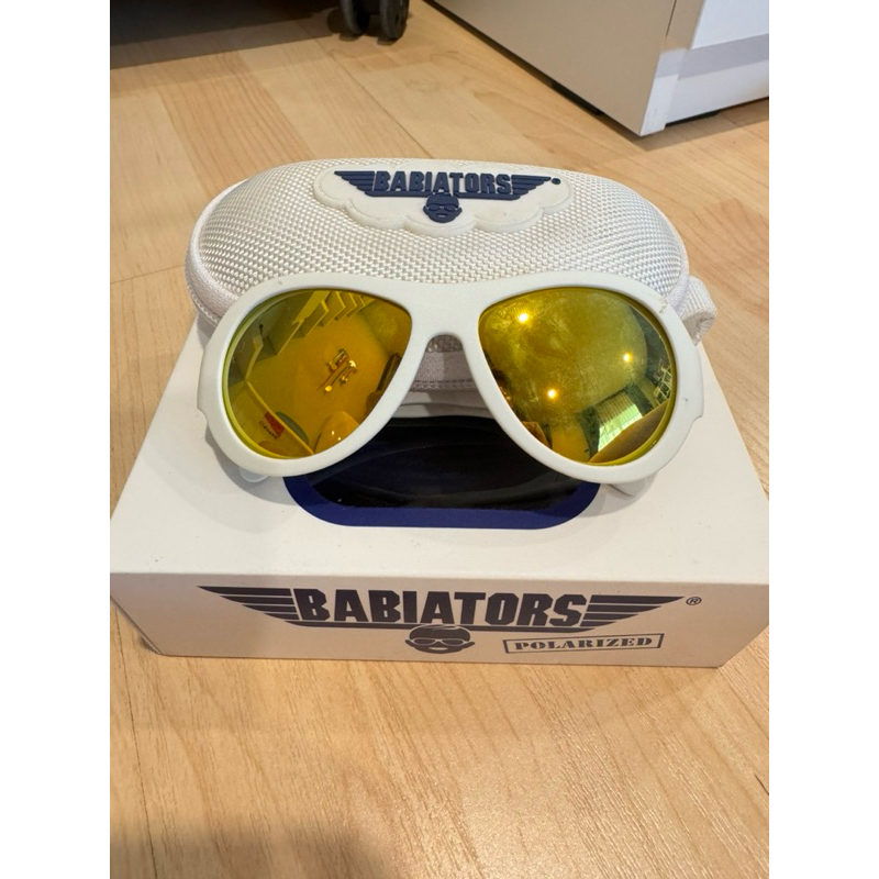 BABIATORS แว่นกันแดดทูโทนเด็ก กันยูวี 100% จากอเมริกา แว่นกัน UV 100% จากอเมริกา ไซส์ 3-5 ขวบ ...