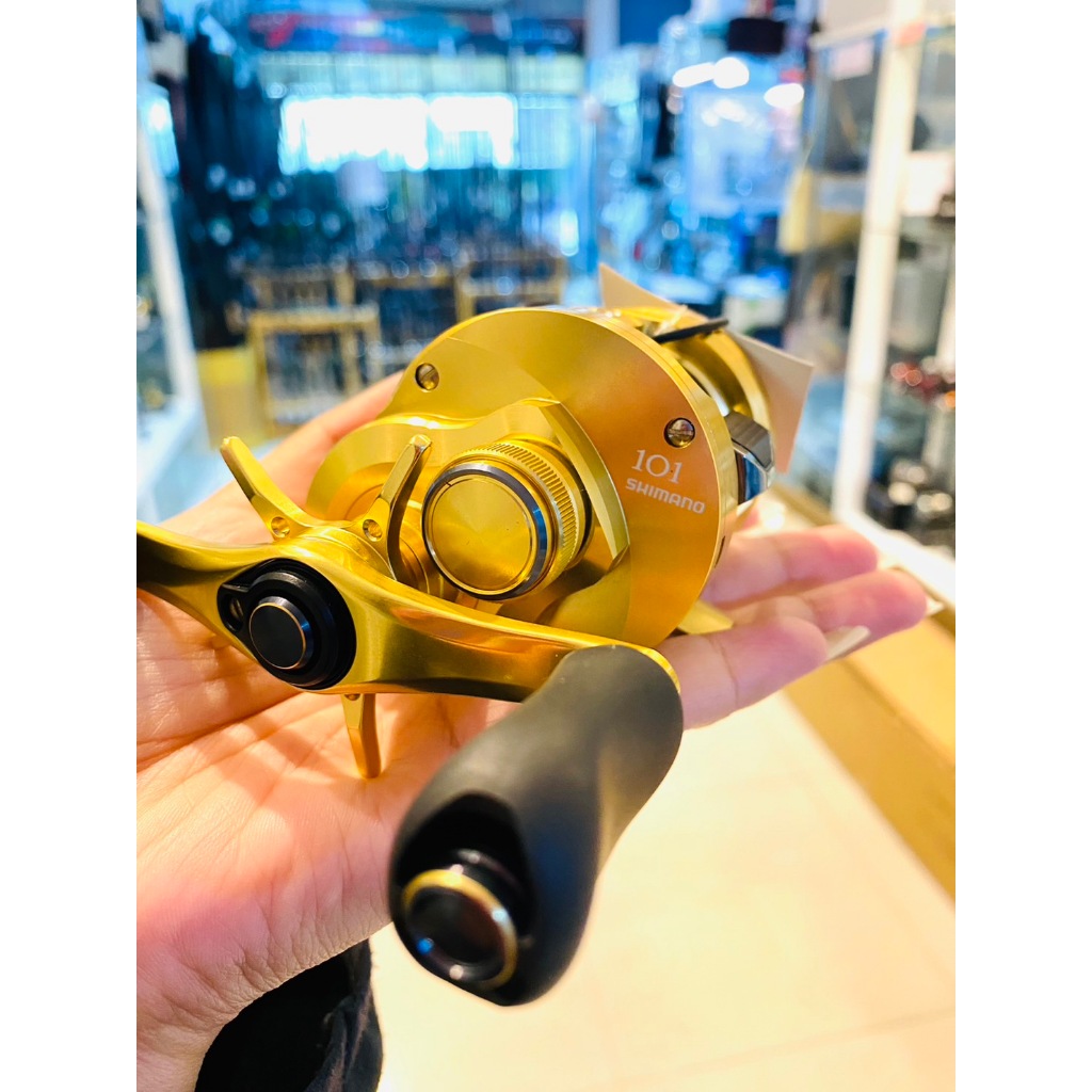 รอก SHIMANO รุ่น CALCUTTA CONQUEST ปี 2021 | Shopee Thailand