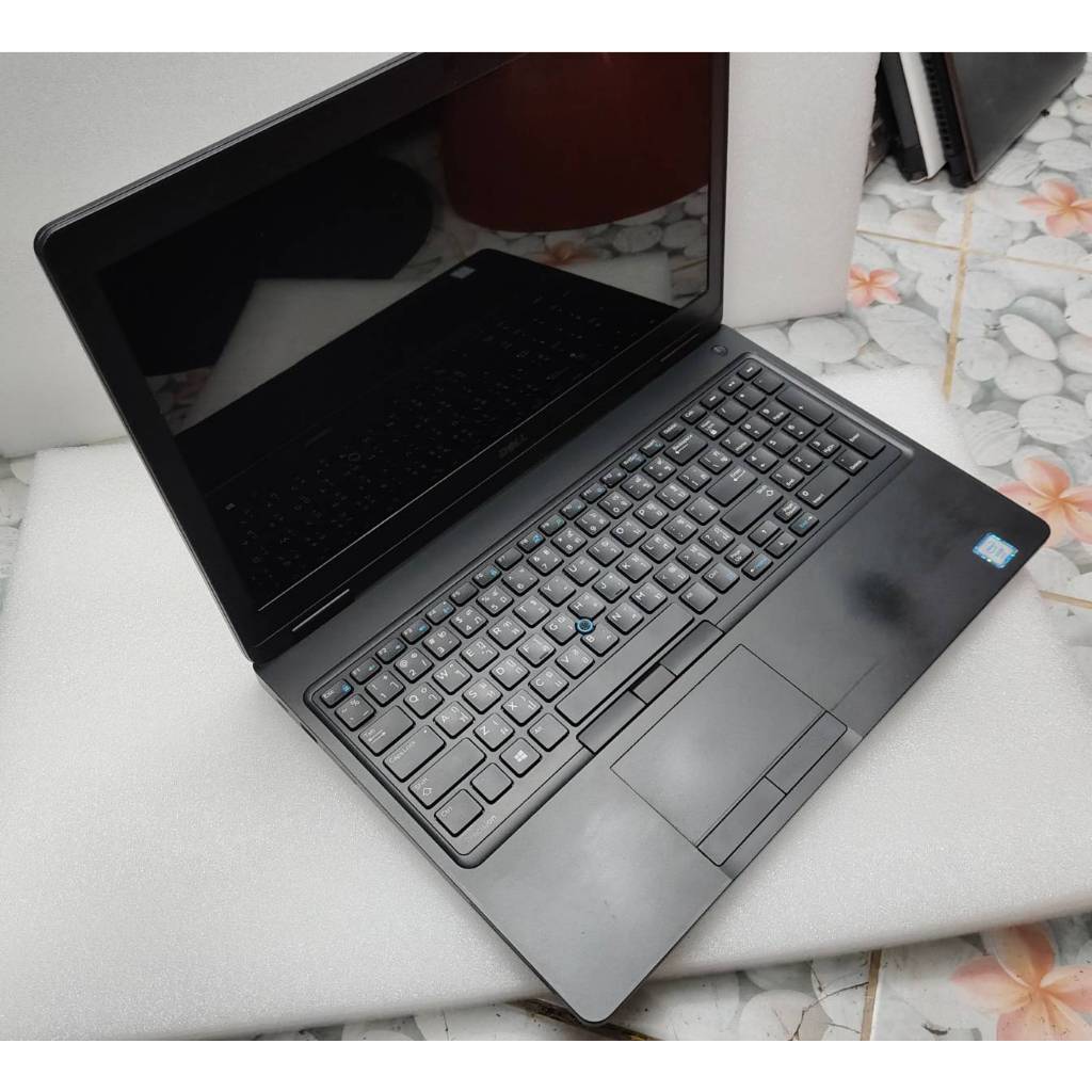 Dell Precision 3520 Xeon E3 - 1505M V6 RAM 16-32 GB SSD Dell Precision 3520 Xeon E3 - 1505M V6 RAM 16-32 GB SSD