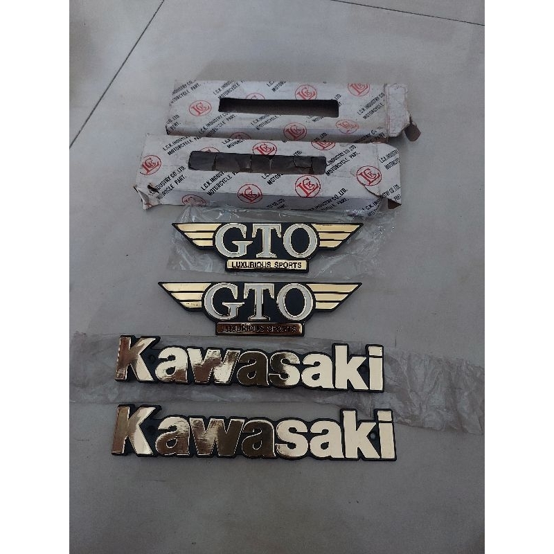 ชุดตราโลโก้ข้างถัง+โลโก้ฝากระเป๋าข้าง Kawasaki GTO M1 ของใหม่งานเก่าก็บ ...