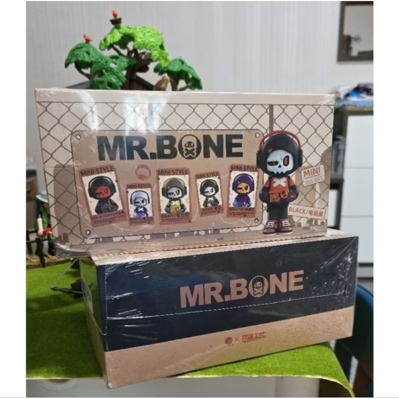 ** พร้อมส่ง ** Mr.Bone Mini Vol.001 ยกกล่อง.... | Shopee Thailand