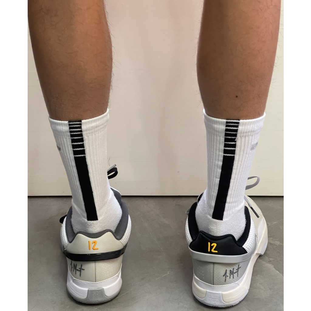 New Balance NB 990 v5 รองเท้าวิ่ง unisex ของแท้ 100%B | Shopee Thailand