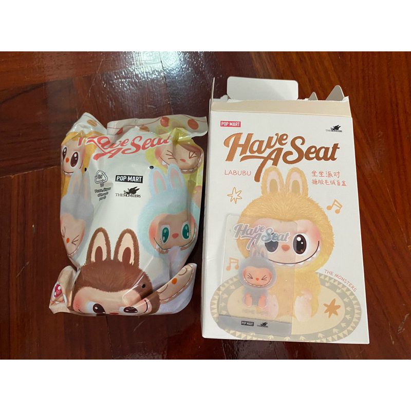พร้อมส่ง Labubu V.2 HaHa สีเทา | Shopee Thailand