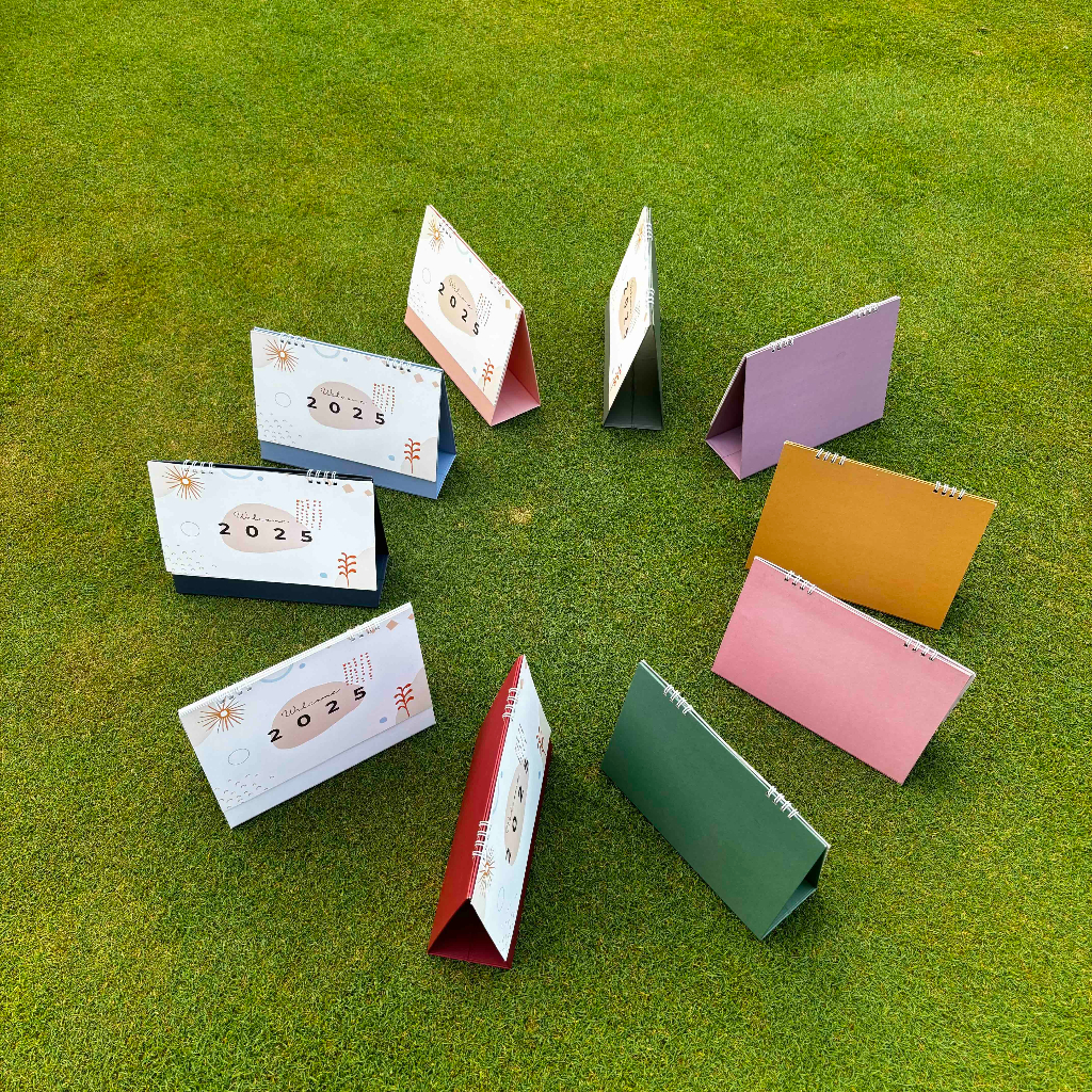 ปฏิทินตั้งโต๊ะ set ปกพาสเทล 2025/2568 size 9x7 นิ้ว พร้อมวันหยุด ไทย ...