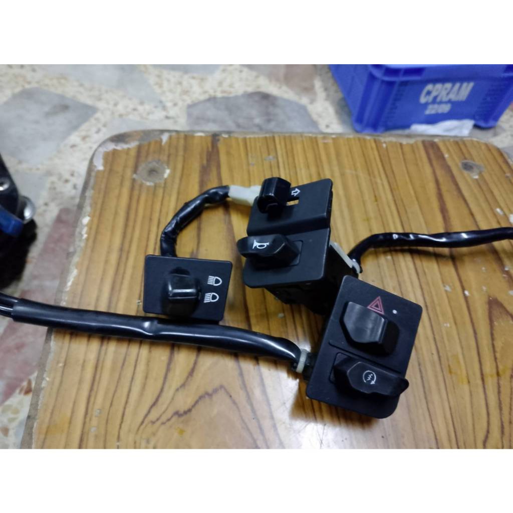 ชุดสวิทช์แฮนด์ซ้ายขวา Yamaha Fiore Yamaha Filano สินค้ามือสอง | Shopee ...