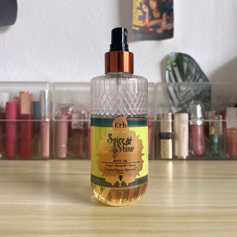 ERB body oil spice shine 230ml ใช้แล้วเหลือ40% สูตรผิวกระจ่างใส ไม่มีฝา (ราคาเต็ม1390) | Shopee ...