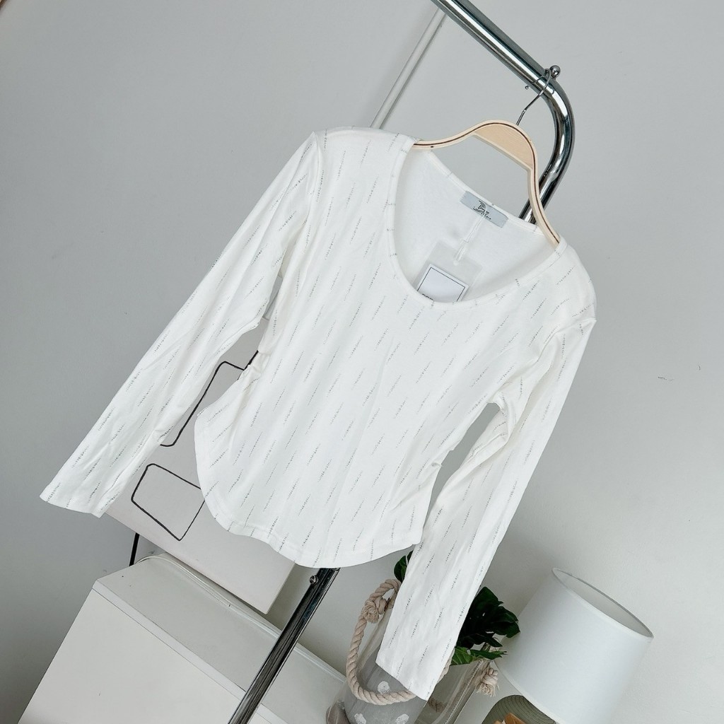 079-080 Deezyy เสื้อยืดแขนยาวคอยู จีบข้างพิมพ์กากเพรชลายยาว | Shopee Thailand