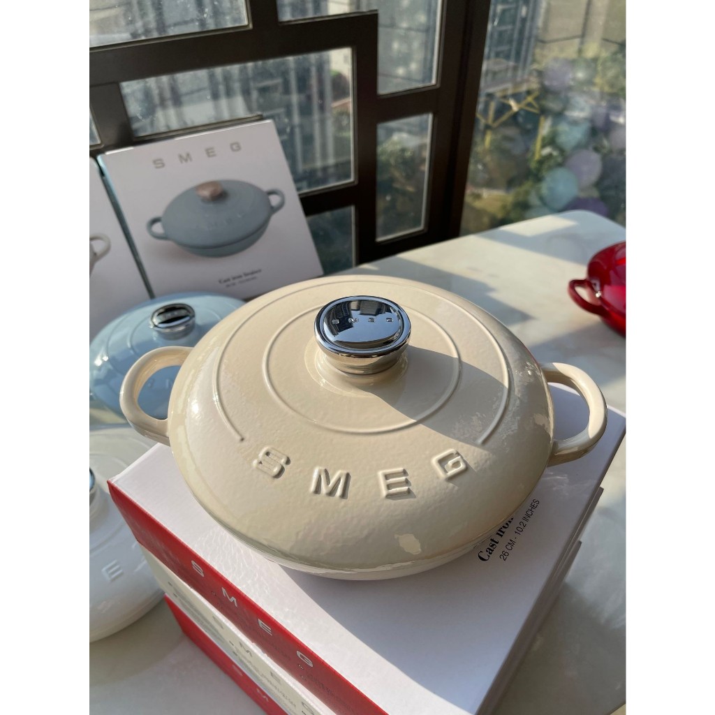 Smeg Pot 26cm Smeg Collection Pot หม้อตุ๋น 26 ซม หม้อเหล็กหล่อ Smeg 10. ...