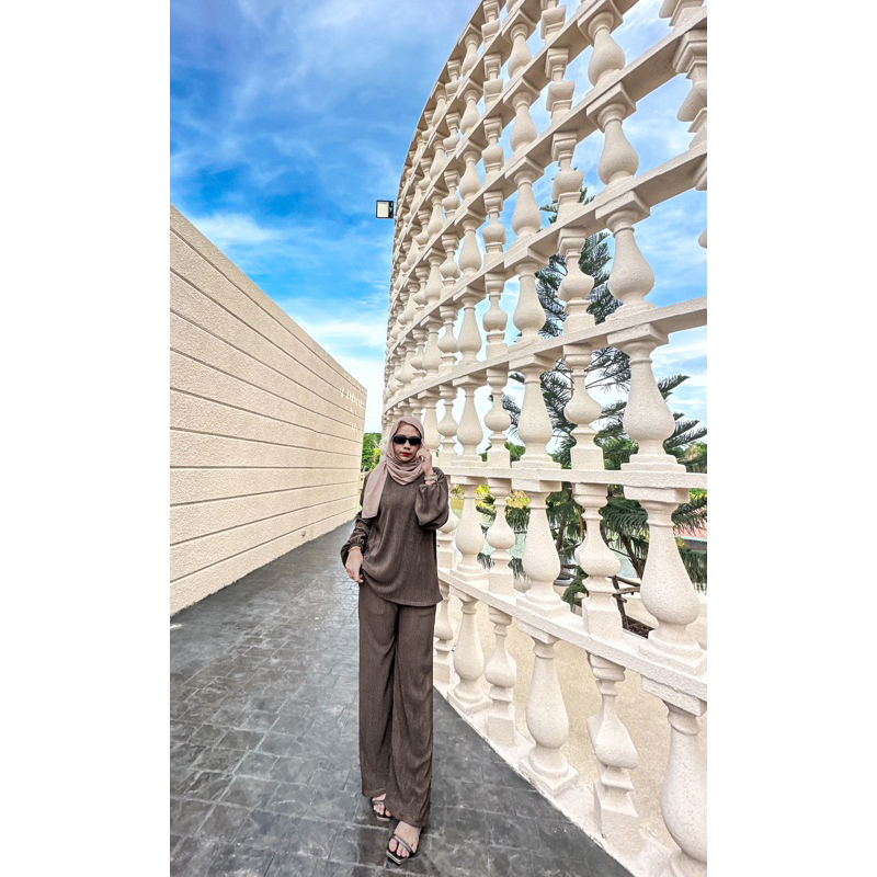 ชุดเซตอัดพลีท NIARA SET | Shopee Thailand