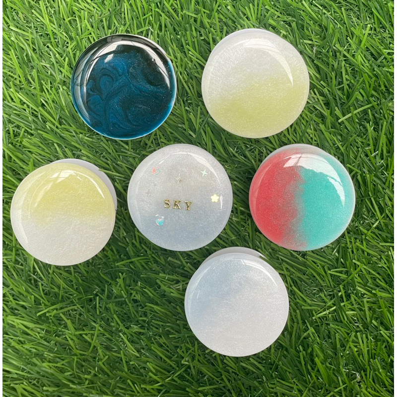 Griptok resin ใส่ชื่อฟรี 4 ตัวอักษร เลือกสีได้ | Shopee Thailand