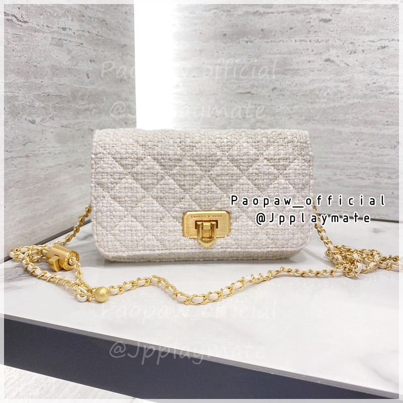 กระเป๋า Charles & Keith รุ่น Cressida Tweed Push-Lock Clutch : CK2 ...