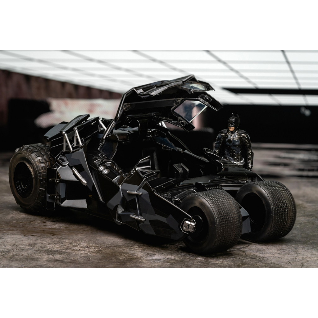 2008 The Dark Knight Batmobile W/Batman Figure(Camo Ver) | Shopee Thailand