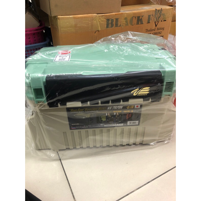 กล่อง VERSUS VS-7055 สีส้ม ,VS-7070N ลิมิเต็ดสีน้ำเงินกับครีมฝาเขียว | Shopee Thailand