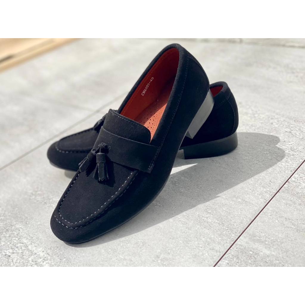 COSMOS SHOES รองเท้าหนังกลับแบบสวม Loafers รุ่น Kingston Tasseled ...