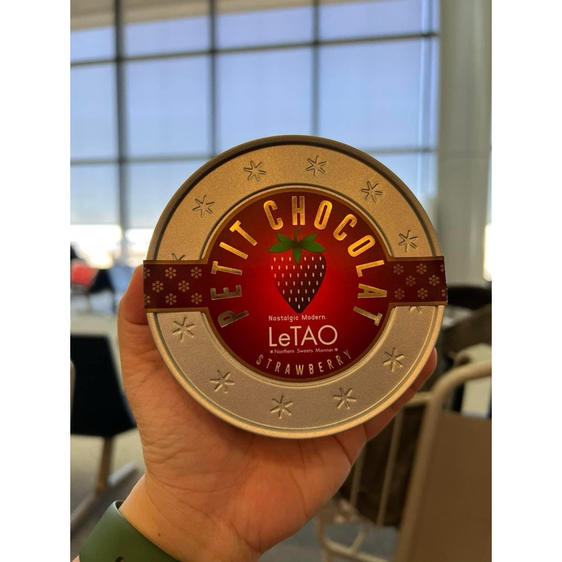 LeTAO Petit Chocolate Strawberry Hokkaido White Chocolat 50 g. เคลือบสตรอเบอร์รี่พันธุ์ Amaou ...