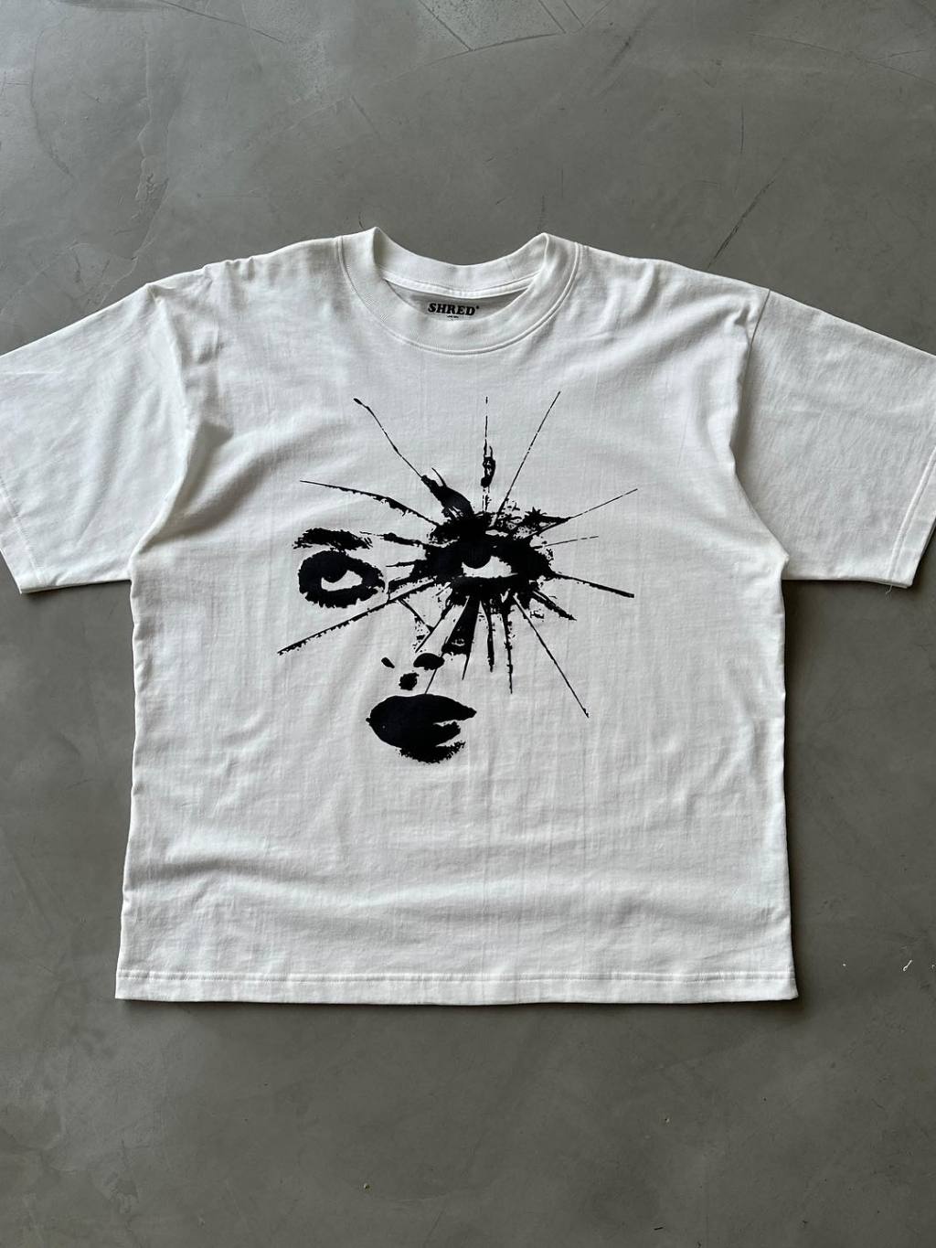 SHRED® - WOMEN FACE - WHITE TEE - COTTON100% - เสื้อยืดทรงโอเวอร์ไซส์ ...