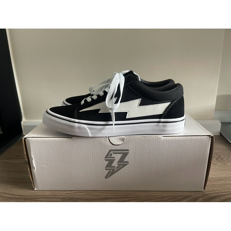 REVENGE X STORM CLASSIC PLUS ของแท้ (มือสอง) ไซด์ 27 CM.(9US) | Shopee ...