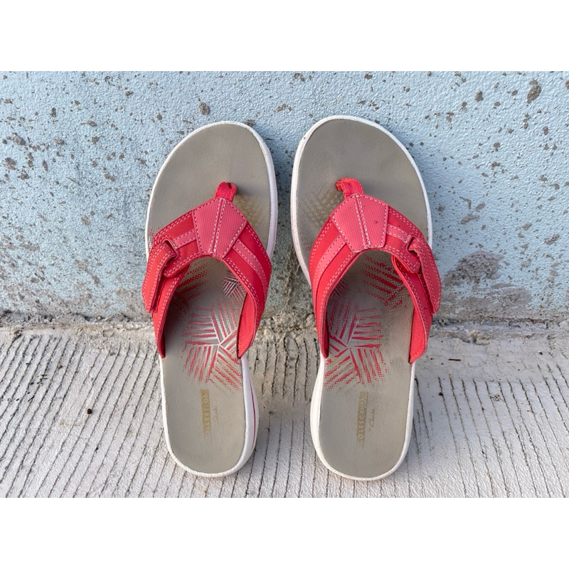 Ladies Clark Red Breeze Sea หายากนะคะ สภาพสวย ของใหม่เว็บนอก 2500 ...