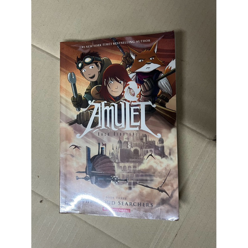The Cloud Searchers (Amulet, Book Three) | Shopee Thailand