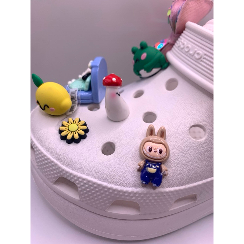 พร้อมส่งจากไทย พรีเมี่ยม ตัวติดรองเท้าครอคส์ Jibbitz Crocs Labubu รวม ...