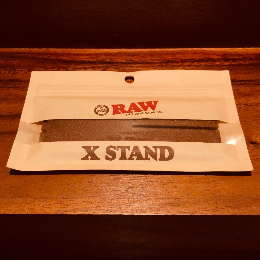 แท่นวาง Raw X-Stand อุปกรณ์ที่ยึดกระดาษของคุณในตำแหน่ง “พร้อมที่จะเติม ...