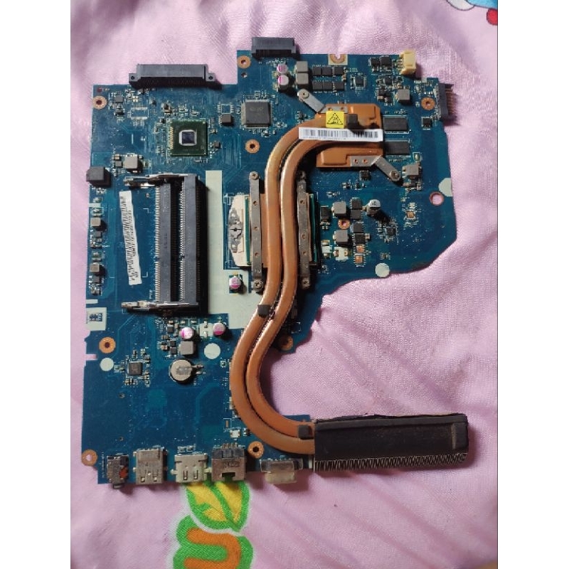 บอร์ด notebook Acer Aspire E5-572G-78HY CPU i7 4712MQ (เปิดติดไม่ขึ้นภาพ) | Shopee Thailand