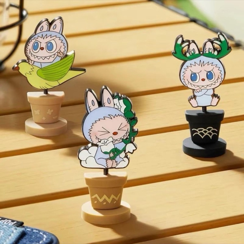 labubu fall in wild magnet พร้อมส่ง | Shopee Thailand