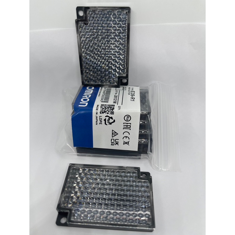 E39-R1 รีเฟล็กเตอร์ OMRON E39-R1 E39-R1S Reflector for Sensor แผ่นสะท้อนแสงสำหรับเซนเซอร์ตรวจจับ ...