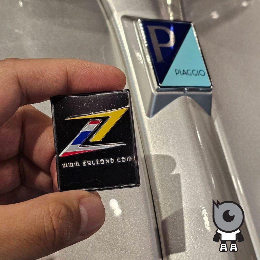แผ่นเพลท Piagio Logo ลาย Zelioni Thailand แท้ สำหรับ New Vespa ทุกรุ่น ...