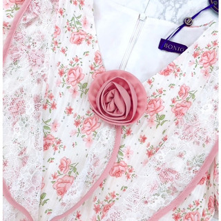 สีชมพู (มี 3XL) Lotte Rose Dress เดรสสั้นพิมพ์ลายดอกไม้ แขนตุ๊กตาสั้น ...