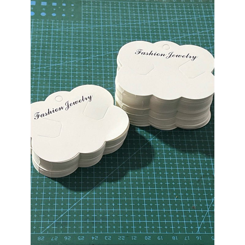 แผงกิ๊บ เมฆ กระดาษมัน เนื้อดี ขนาด 7x9 cm มันเงาสองด้านมีขนาด 50 ใบและ ...