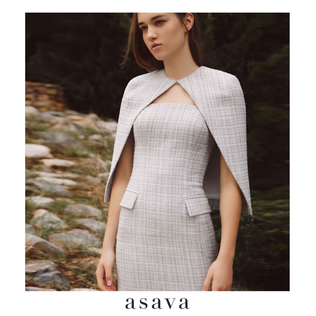 [asava aw23] Madilyn Strapless Dress เดรสผู้หญิง เกาะอกเข้ารูป เคปคลุมไหล่เข้าเซ็ต กระเป๋าหน้า ...