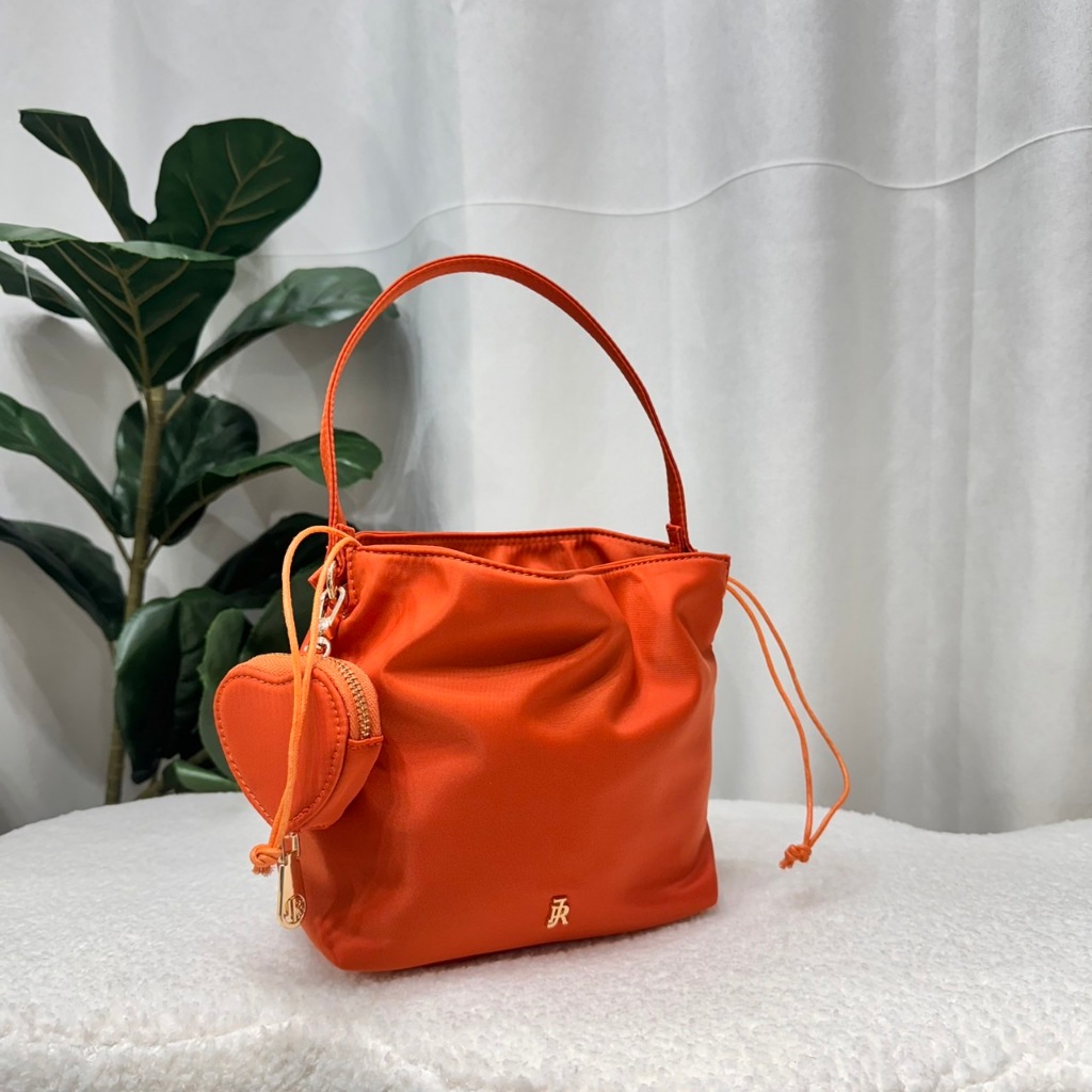 กระเป๋ารุ่น ถุงLucky New color By JIRA ไม่มีกล่องนะคะ | Shopee Thailand