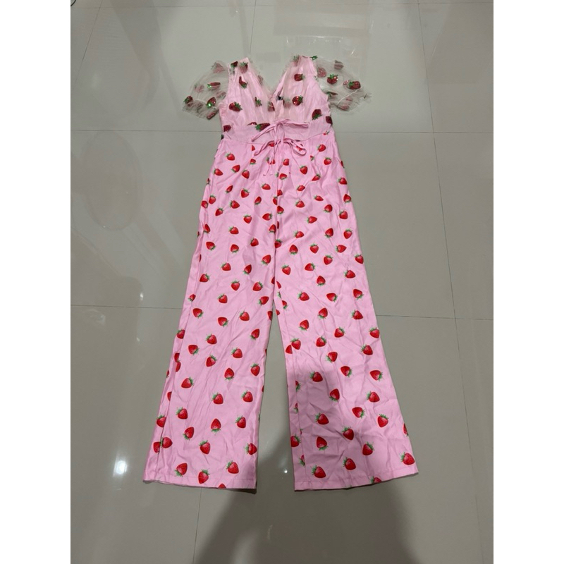 จั้มสูทขายาวสตอเบอรี่#ชุดมือสอง#ป้ายโบริชต้า | Shopee Thailand