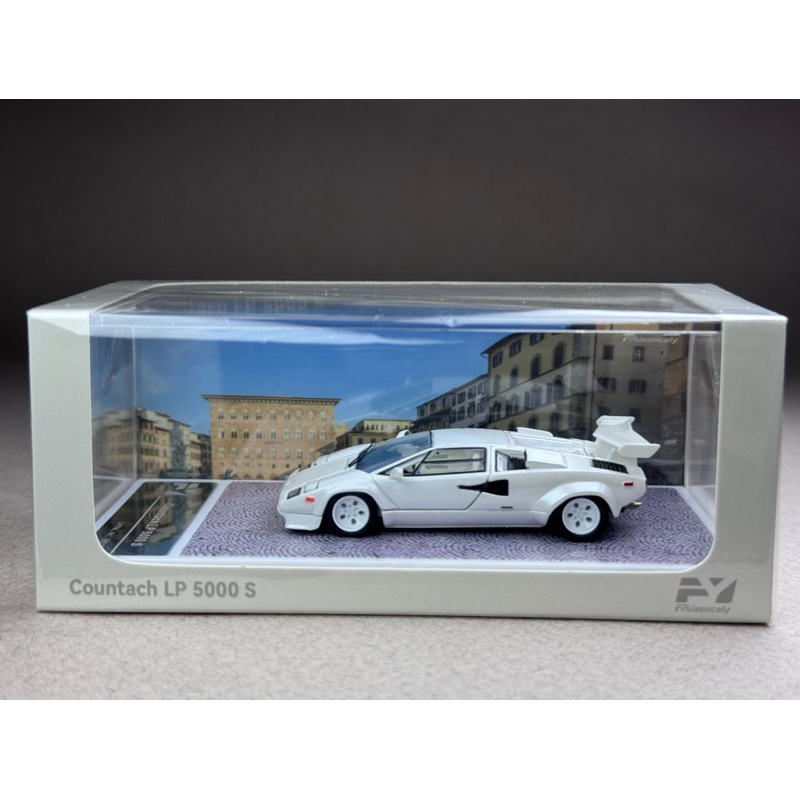 Countach LP5000 S White without tail wing Scale 1:64 ยี่ห้อ ...