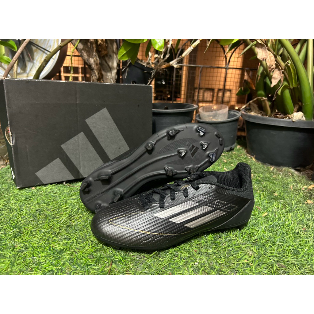 รองเท้าฟุตบอลเด็กรุ่น F50 League FG J ของแท้ มือ1 (รหัส IF1364 ...