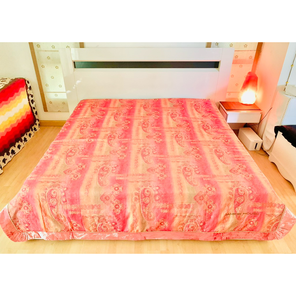 ปลอกผ้านวม (ผืนใหญ่มาก) ขนาด 7ฟุต ผ้าทอลายสีส้มลายวินเทจขอบกำมะหยี่ ...