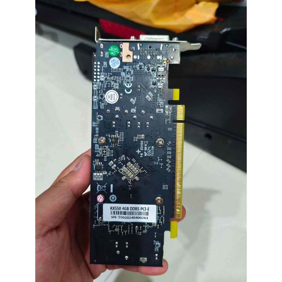 ขายการ์ดจอ amd rx550 4gb low profile aisurix ใช้งานปกติ เล่นเกม/เขียน ...