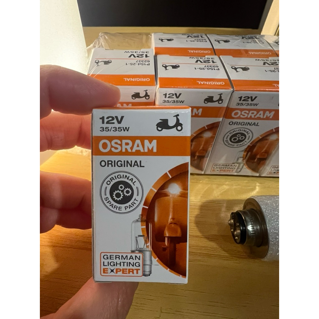 หลอดไฟหน้า รถจักรยานยนต์ Osram 12V 35/35w ( 1 ติ่ง ) รหัส 62337 ...