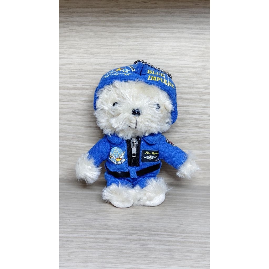 พวงกุญแจ หมีสวมชุดนักบินญี่ปุ่น Blue Impulse Gotochi | Shopee Thailand