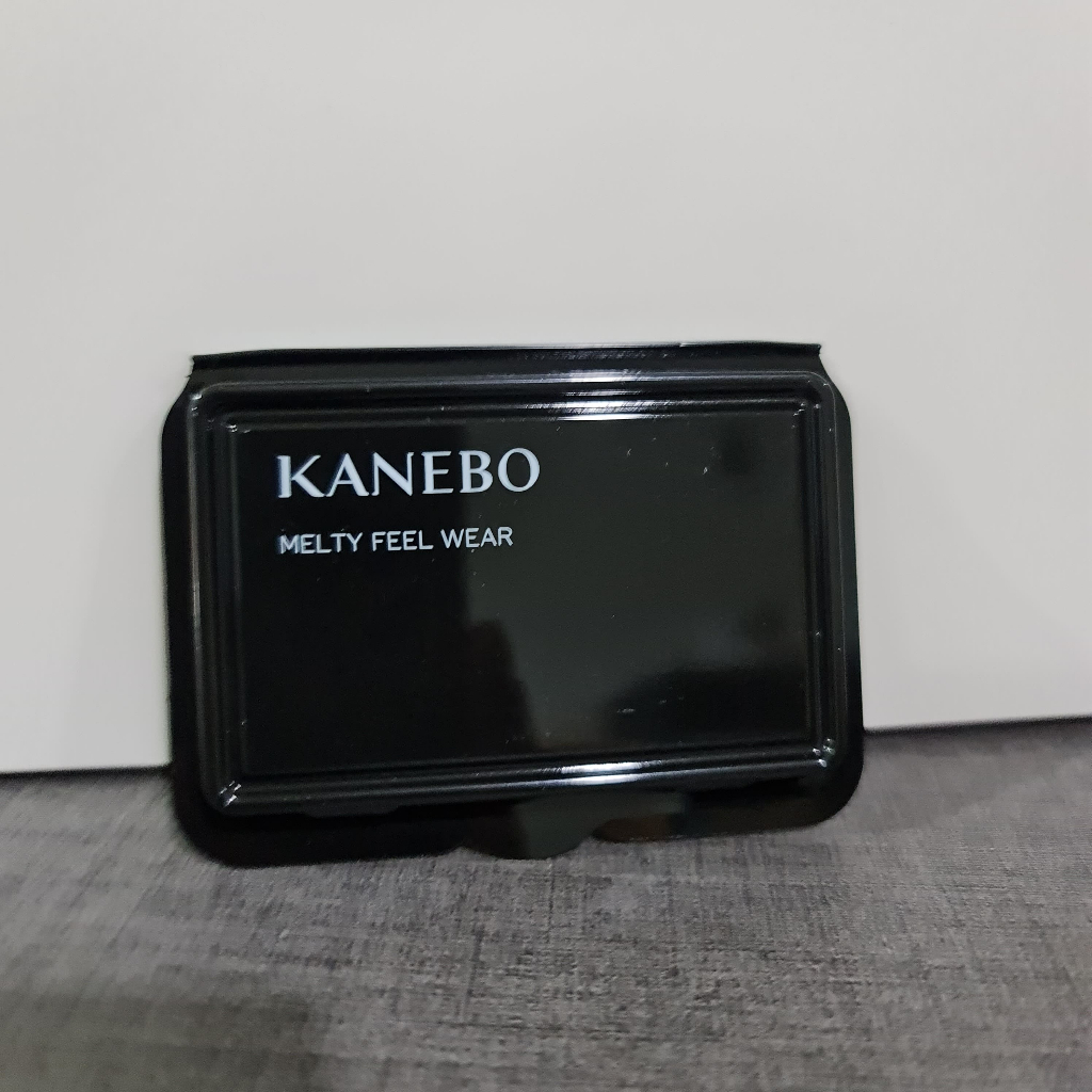 ของแท้100%_สินค้าเคาน์เตอร์ไทย_แป้งผสมรองพื้น KANEBO MELTY FEEL WEAR ขนาดทดลอง #OCC ขาวปานกลาง 0 ...