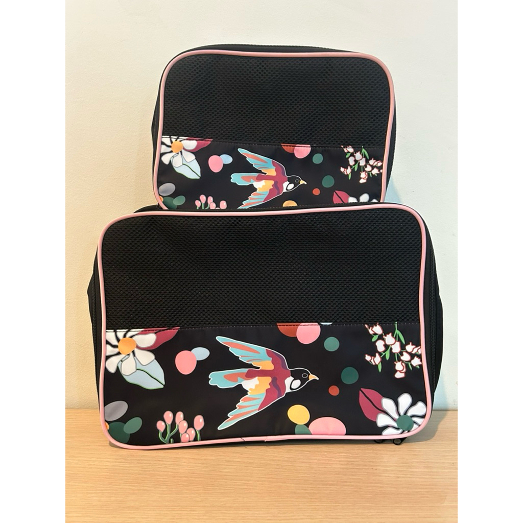 Lynaround กระเป๋าอเนกประสงค์ ขาย 2 ใบ สีดำ มือสอง | Shopee Thailand