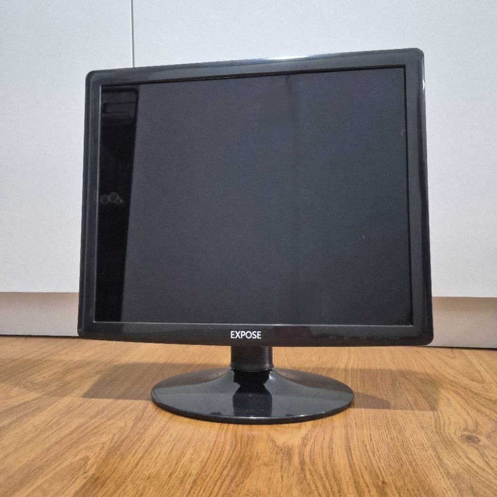 จอมอนิเตอร์ LED VGA มือสองใช้ไปครั้งเดียว | Shopee Thailand