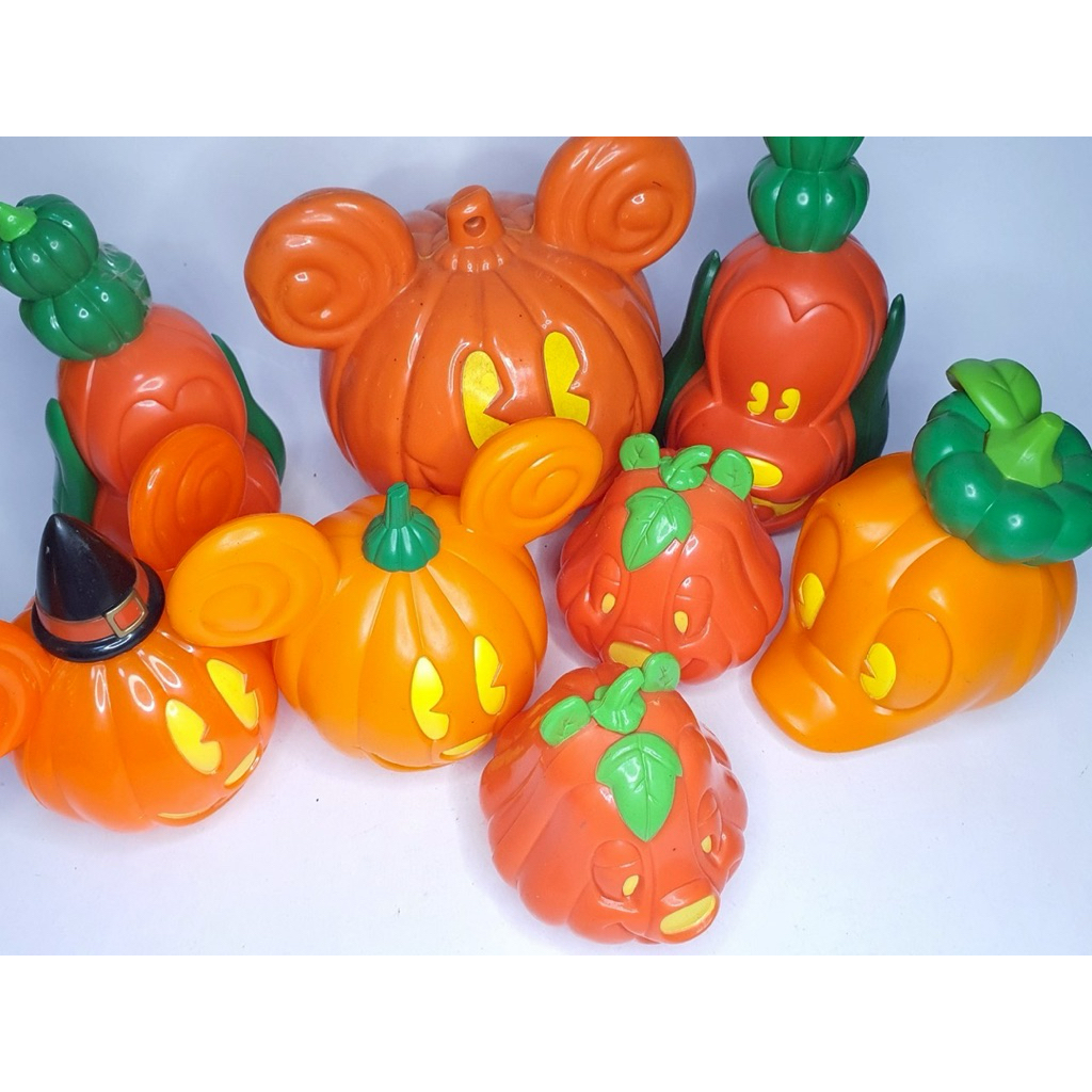 ดิสนีย์ ฮาโลวัน เหมา 8ชิ้นMickey Mouse, Minnie, mouse, Pluto, Hotel and ...
