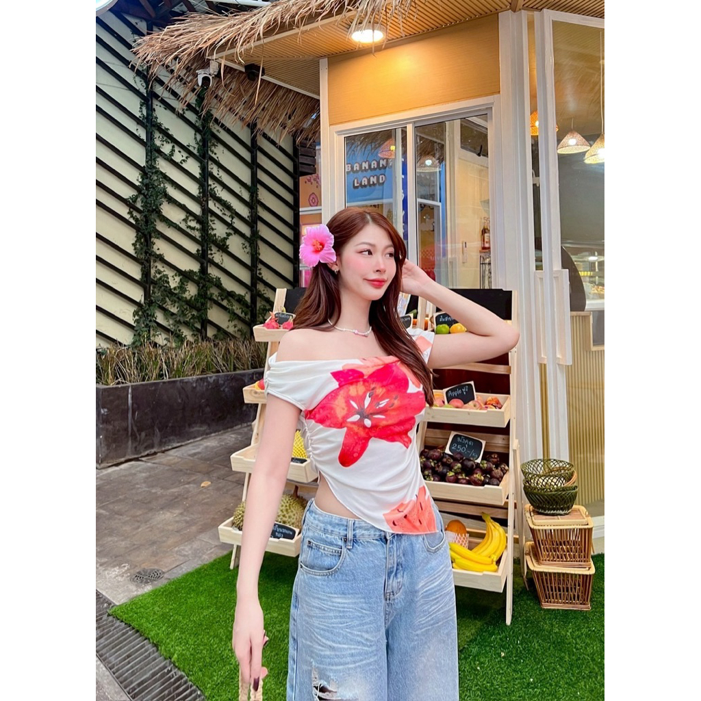 🌺New Chaba Top เสื้อปาดไหล่ชายเสื้อเฉียง | Shopee Thailand