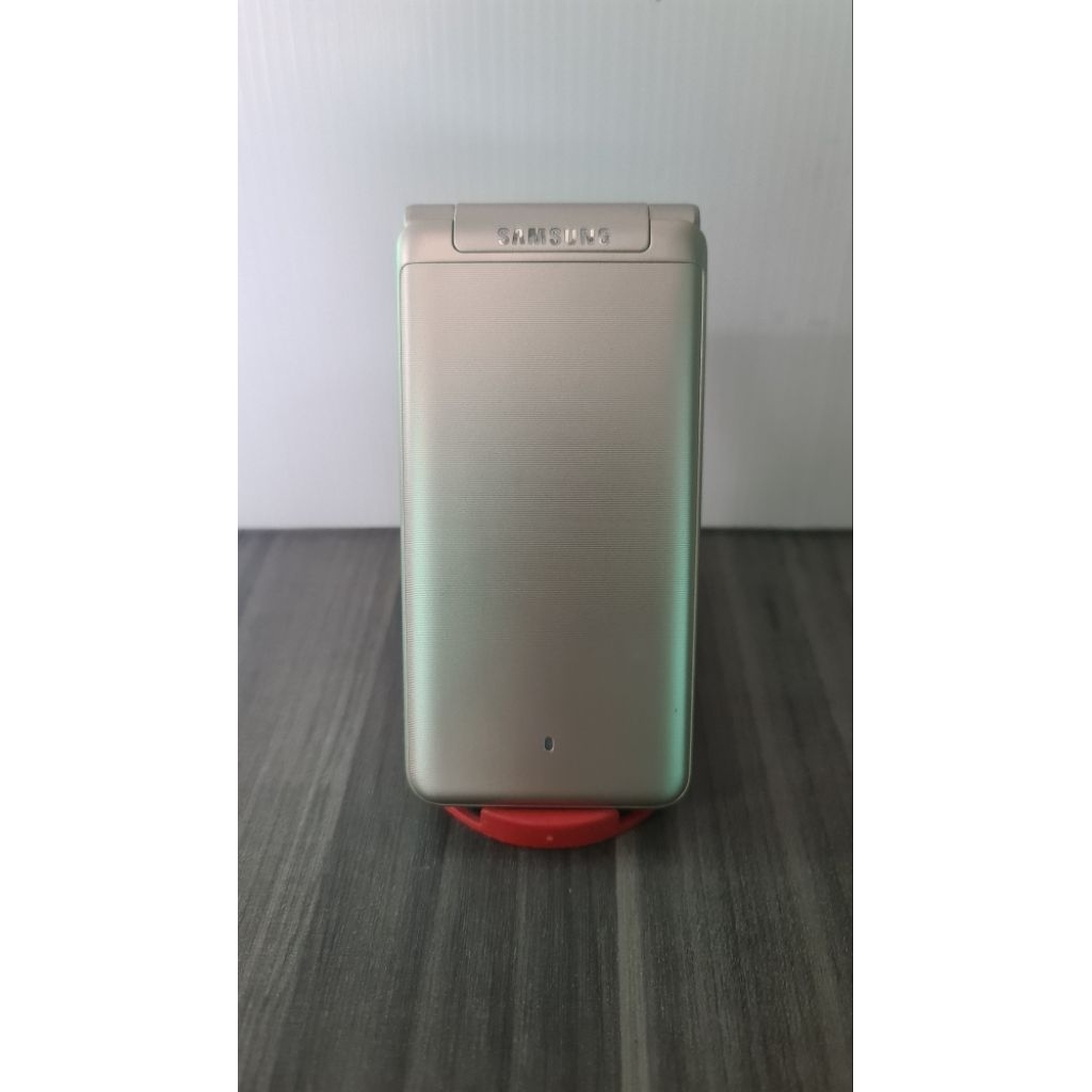 Samsung Galexy Folder ( สินค้ามือสอง สภาพสวยมาก ) | Shopee Thailand