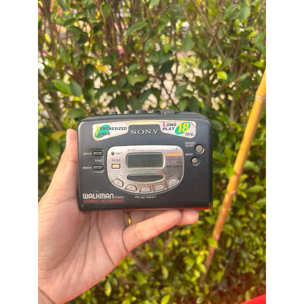 เครื่องเล่นเทป sony walkman wm-gx414 มือสอง สภาพดี เล่นได้ปกติ ตั้งเป็น ...