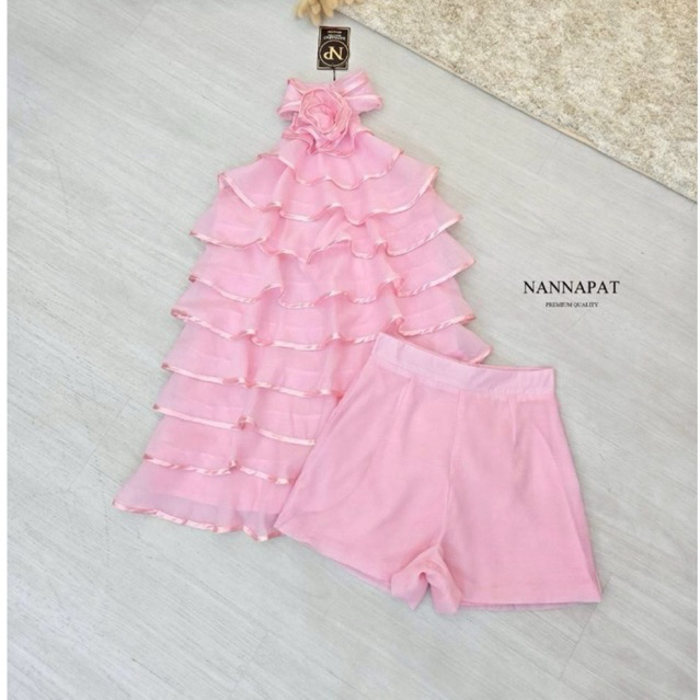 Nannapat Set เดรสระบาย+ขาสั้น ชุดไปคาเฟ่ดินเนอร์ | Shopee Thailand
