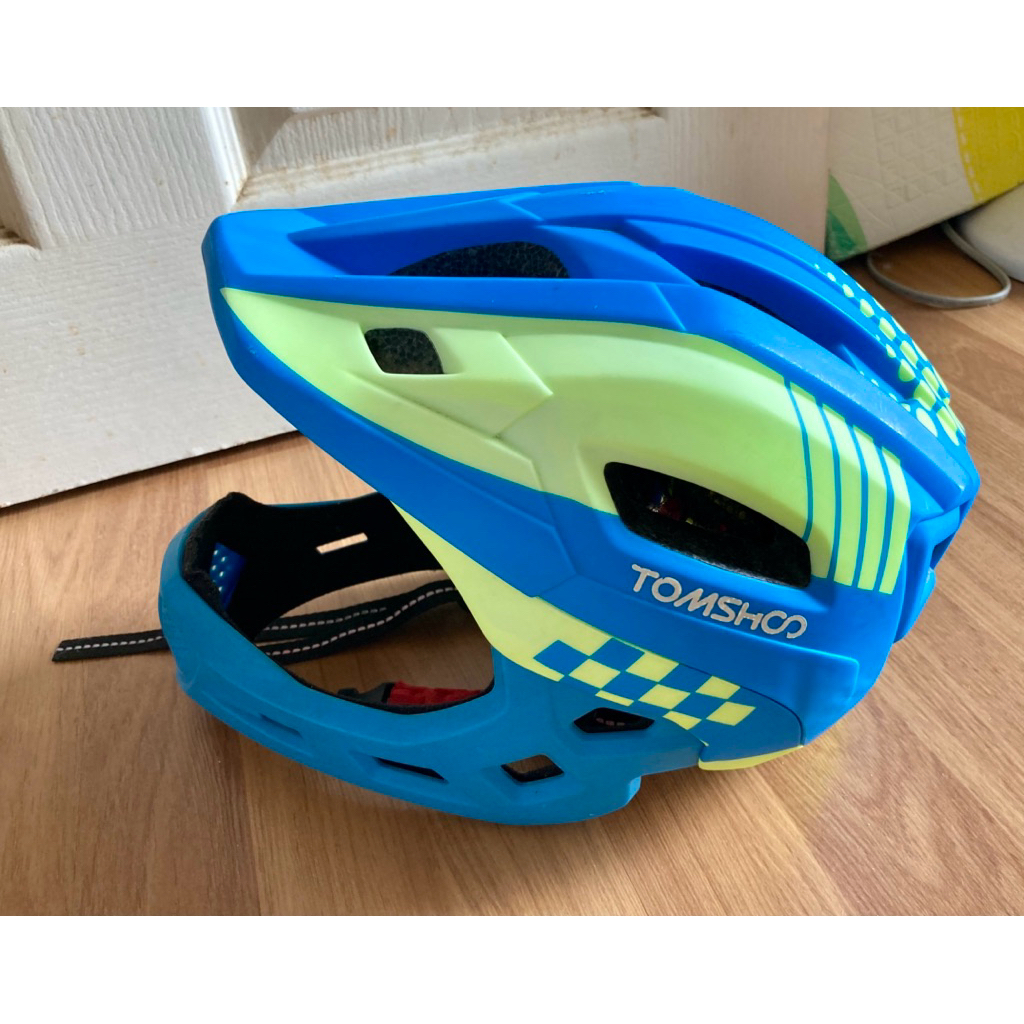TOMSHOO Kid Helmet หมวกนิรภัย Head Guard สีฟ้า สำหรับเด็ก (มือสอง) หมวก ...