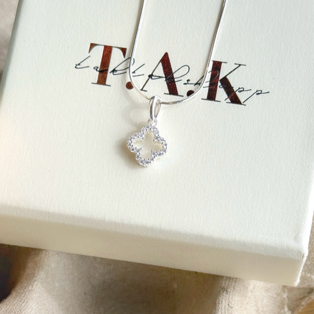 เครื่องประดับโคลเวอร์ Lucky Glow – Clover Cz S925 Let your luck shine through 💫 เงินแท้92.5% ...